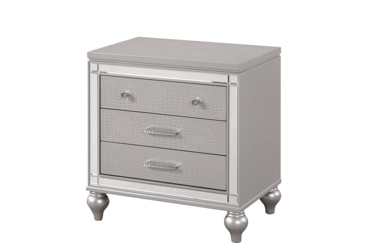 Massa Gallery Emma 4pc Bedroom Set in Silver