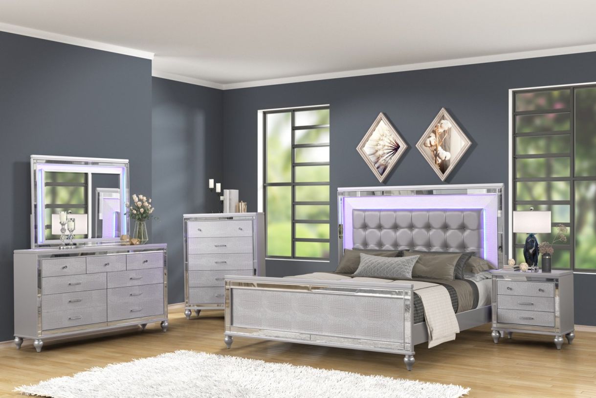 Massa Gallery Emma 4pc Bedroom Set in Silver