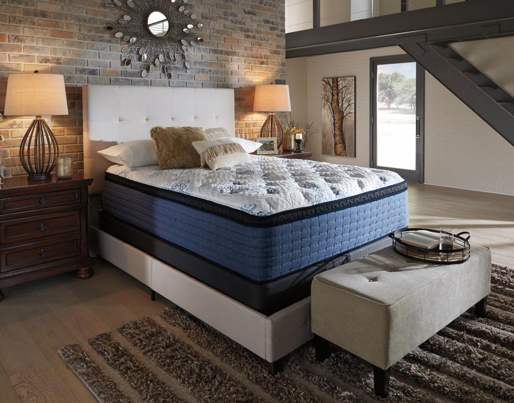 Bernhardt Solaria 2pc Panel Bedroom Set in Weathered Bone